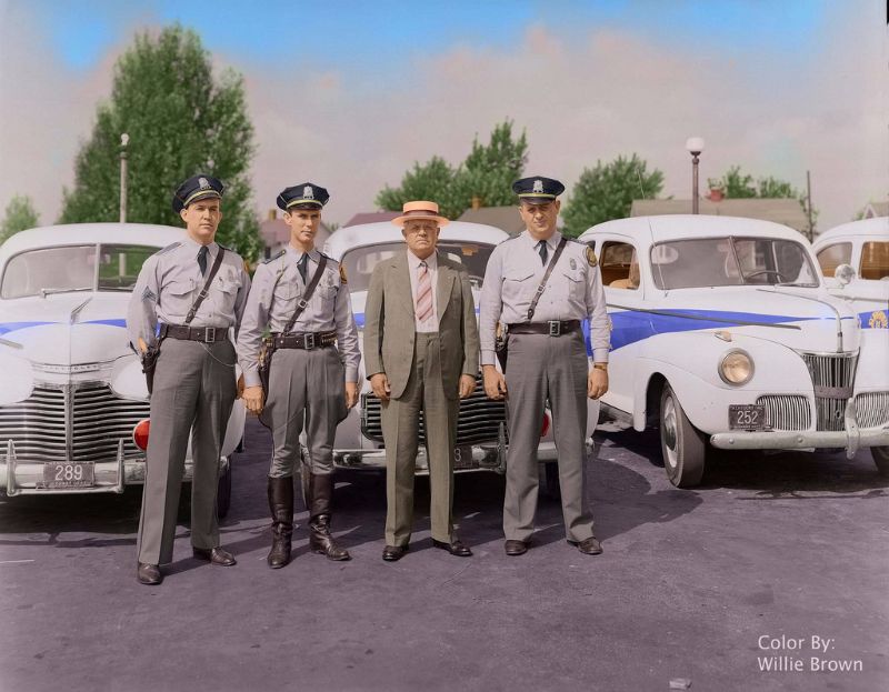 18 Incredible Colorized Photos of American Police Cars From Between the ...