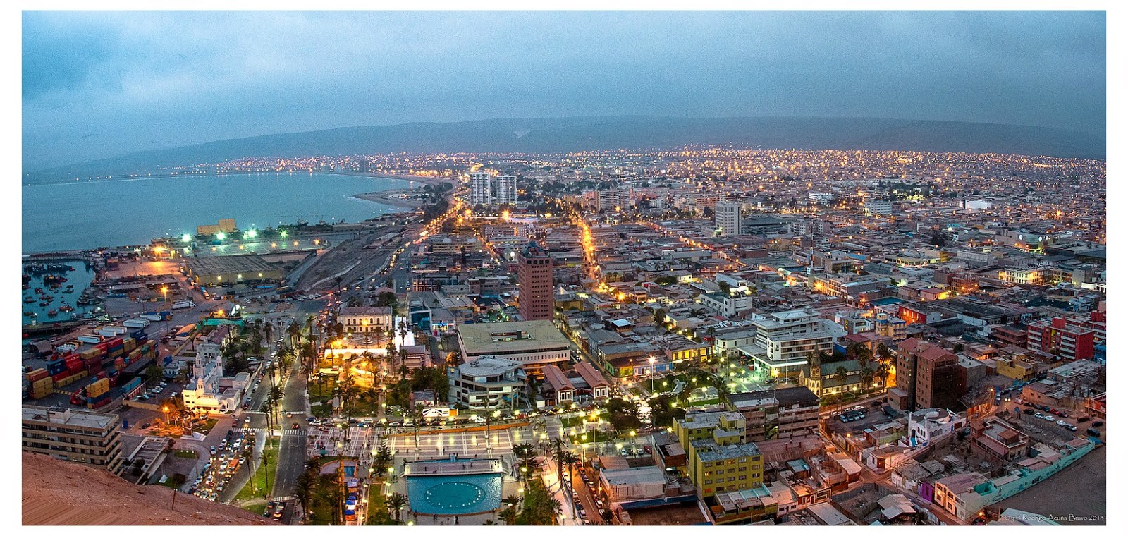 Arica desde el Morro - Luces & Sombras