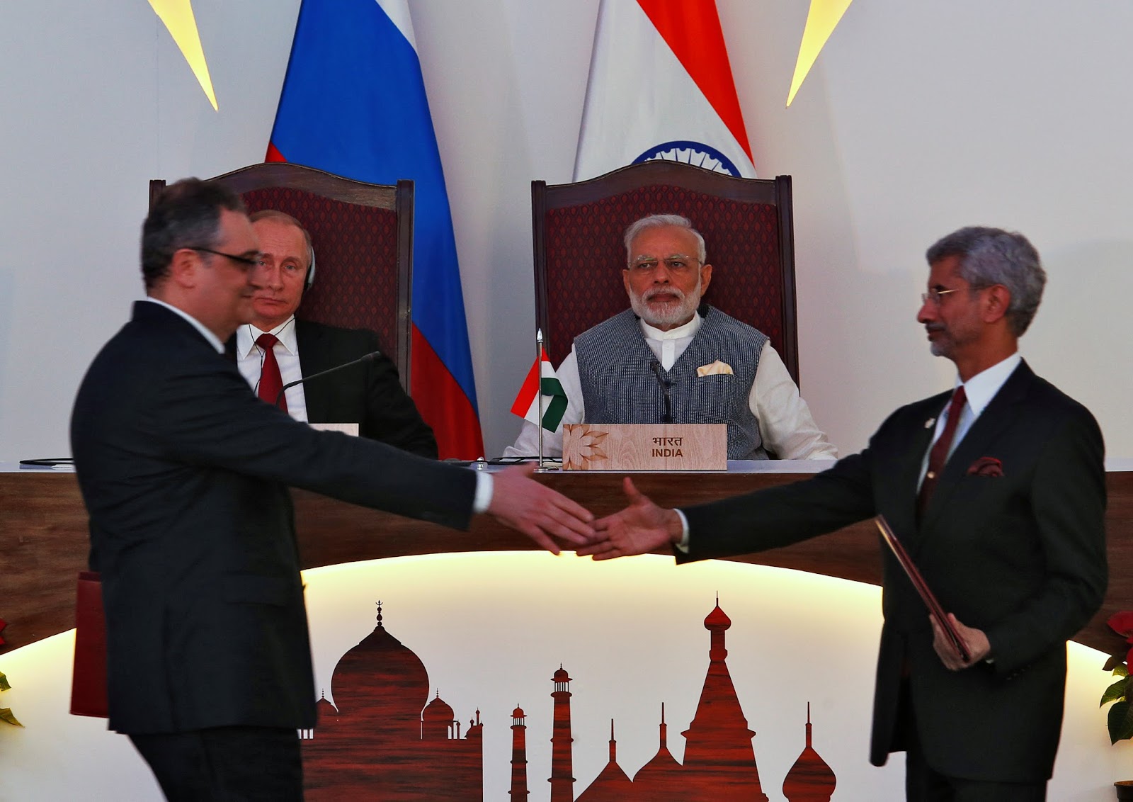 NEWS | India & Russia signs Energy, Defense Deals worth Billions