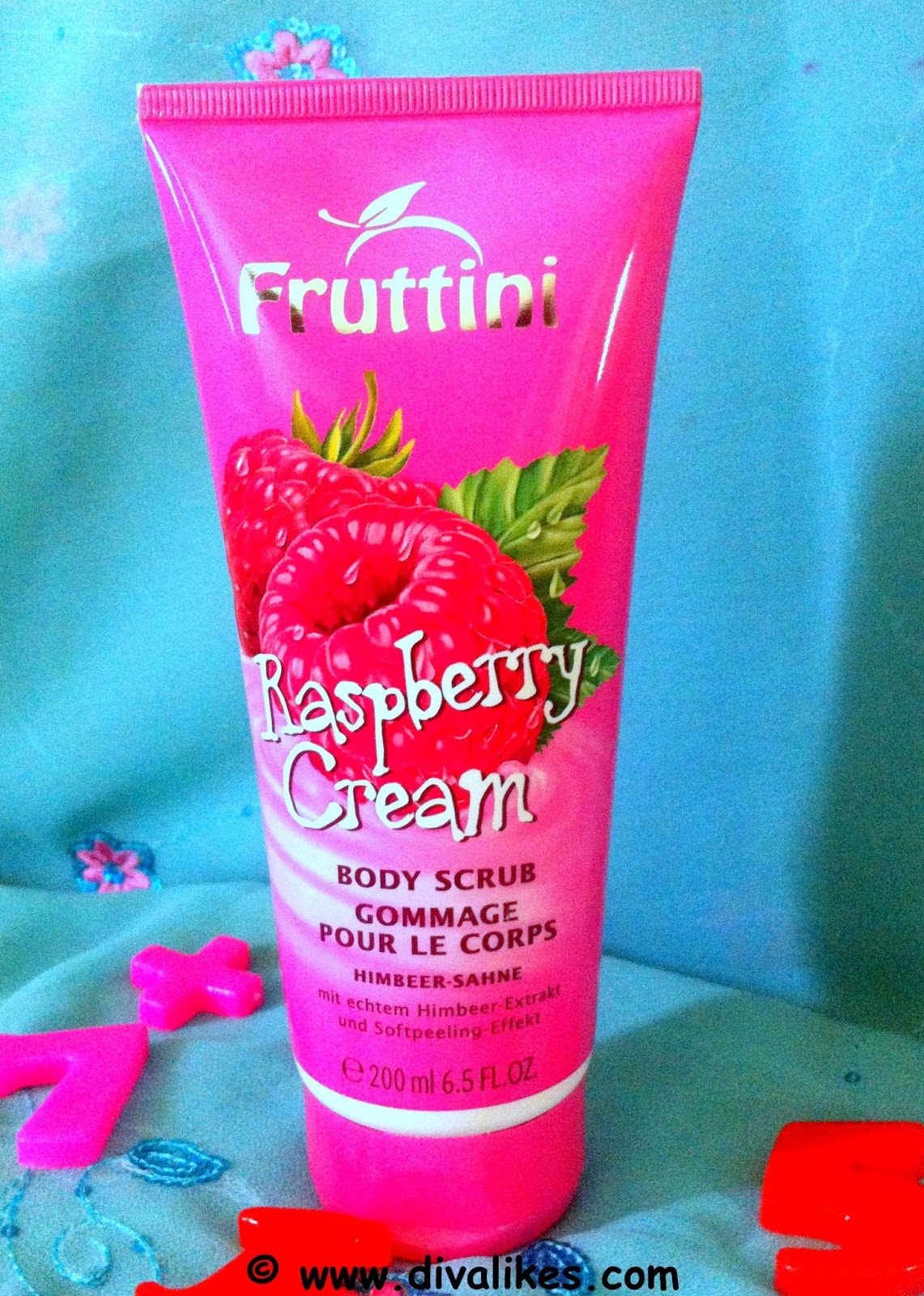 Fruttini Raspberry Cream Body Scrub Review | Diva Likes