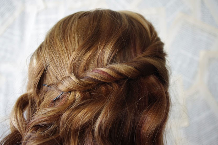 Enchanted Hairstyles: Twisted Pull Back