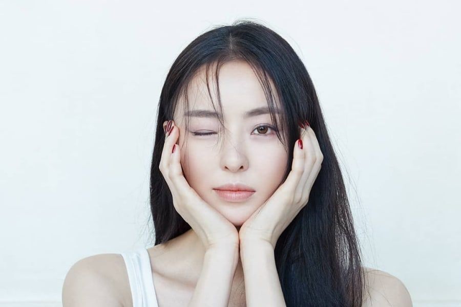 √ Biodata dan Profil Lee Da Hae - Riwayatmu