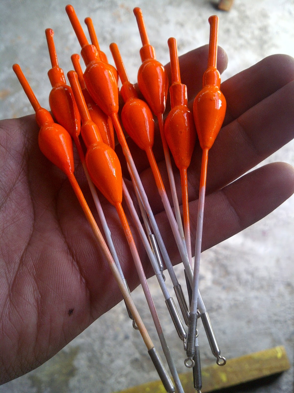 Pelampung Pancing Warni Model Pengrajin Terbaru 2015 - Kail Pancing Dot Com