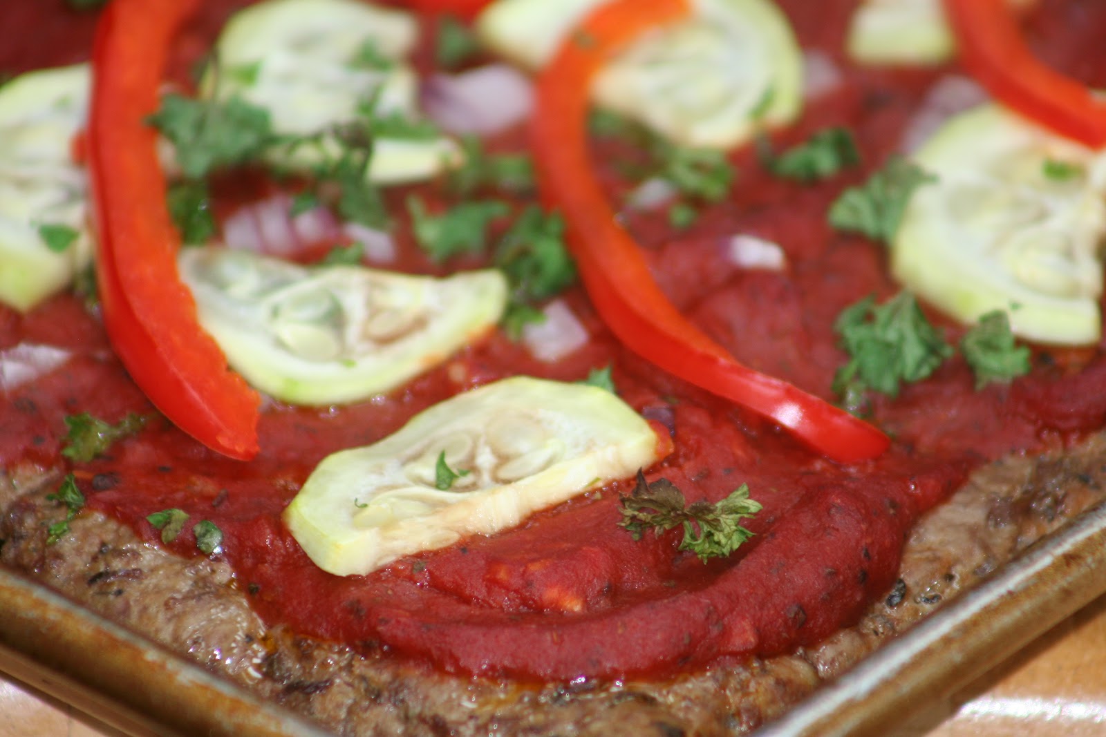 Budget Paleo...Made Easy: Delicious, Nutritious Paleo Meatza!