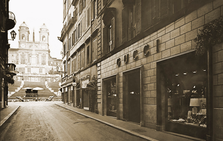 Junk Yard Flowers: Vintage Bamboo Gucci Bag