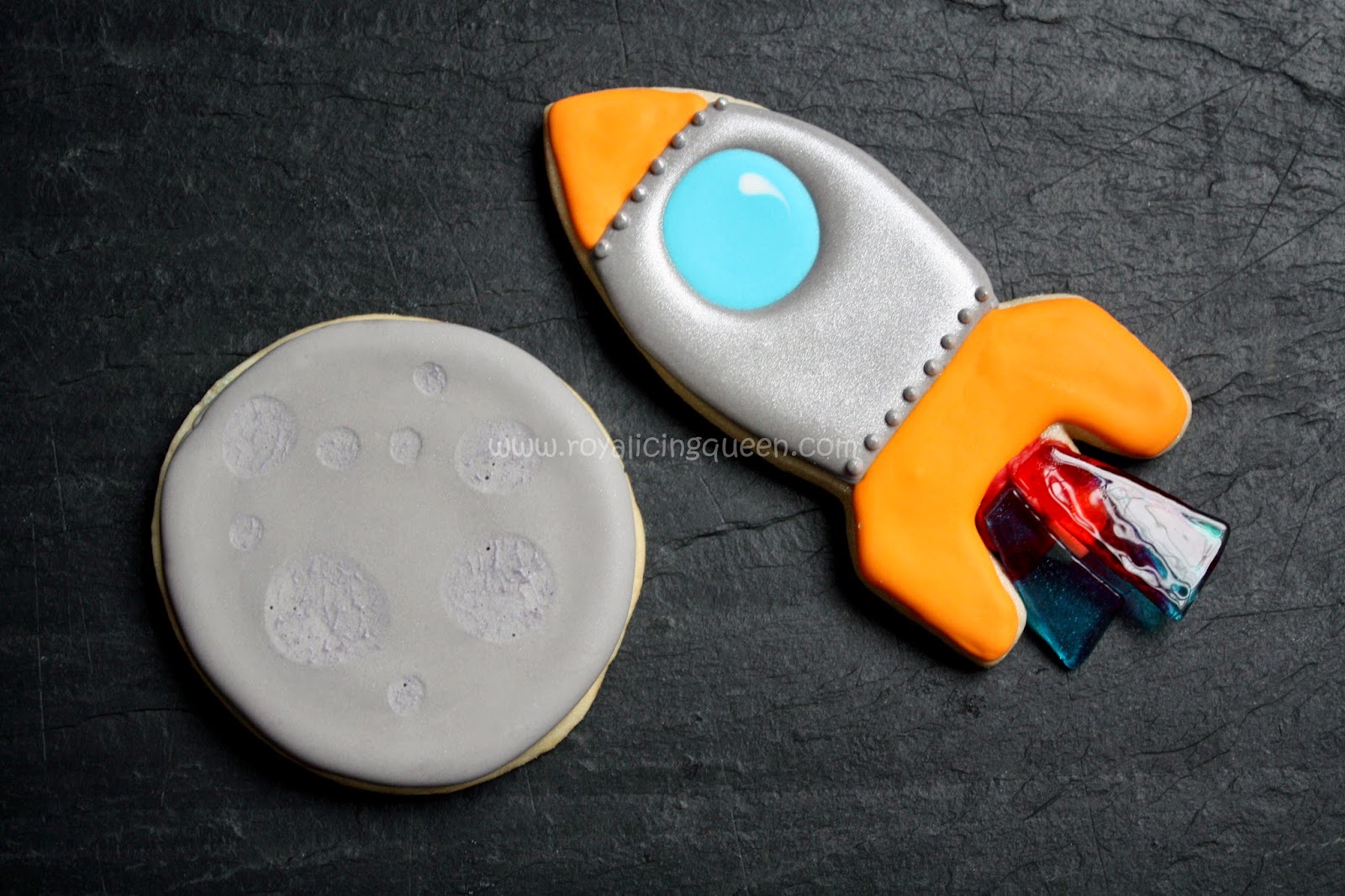The Royal Icing Queen: Moon and Rocket Cookies