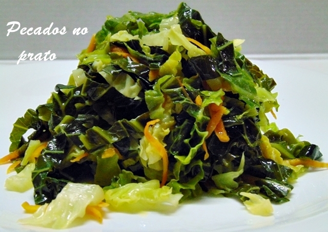 Couve lombarda salteada - Receitas de pecados no prato