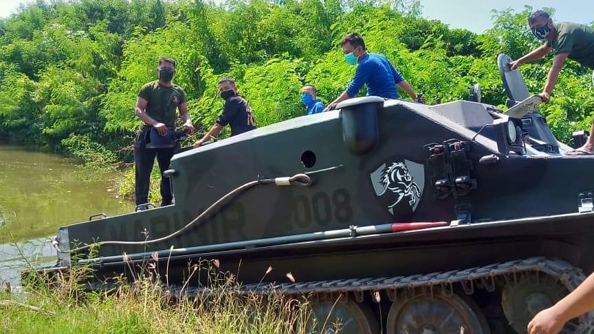 DEFENSE STUDIES: Yonranratfib Marinir Laksanakan Harwat Ranpur