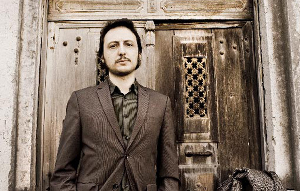 Portugal: Samuel Úria decide surpreender o Festival da Canção 2017 ...