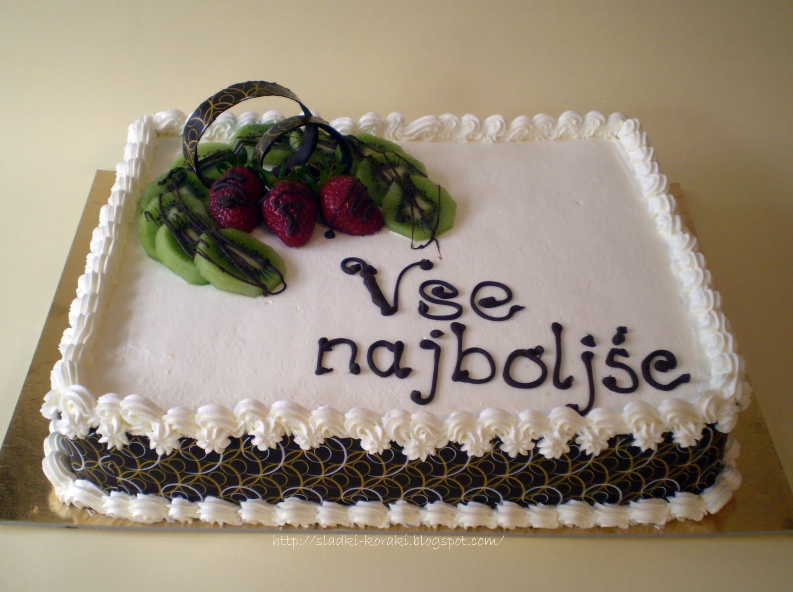 Sladki koraki ... med tortami: Sadna torta