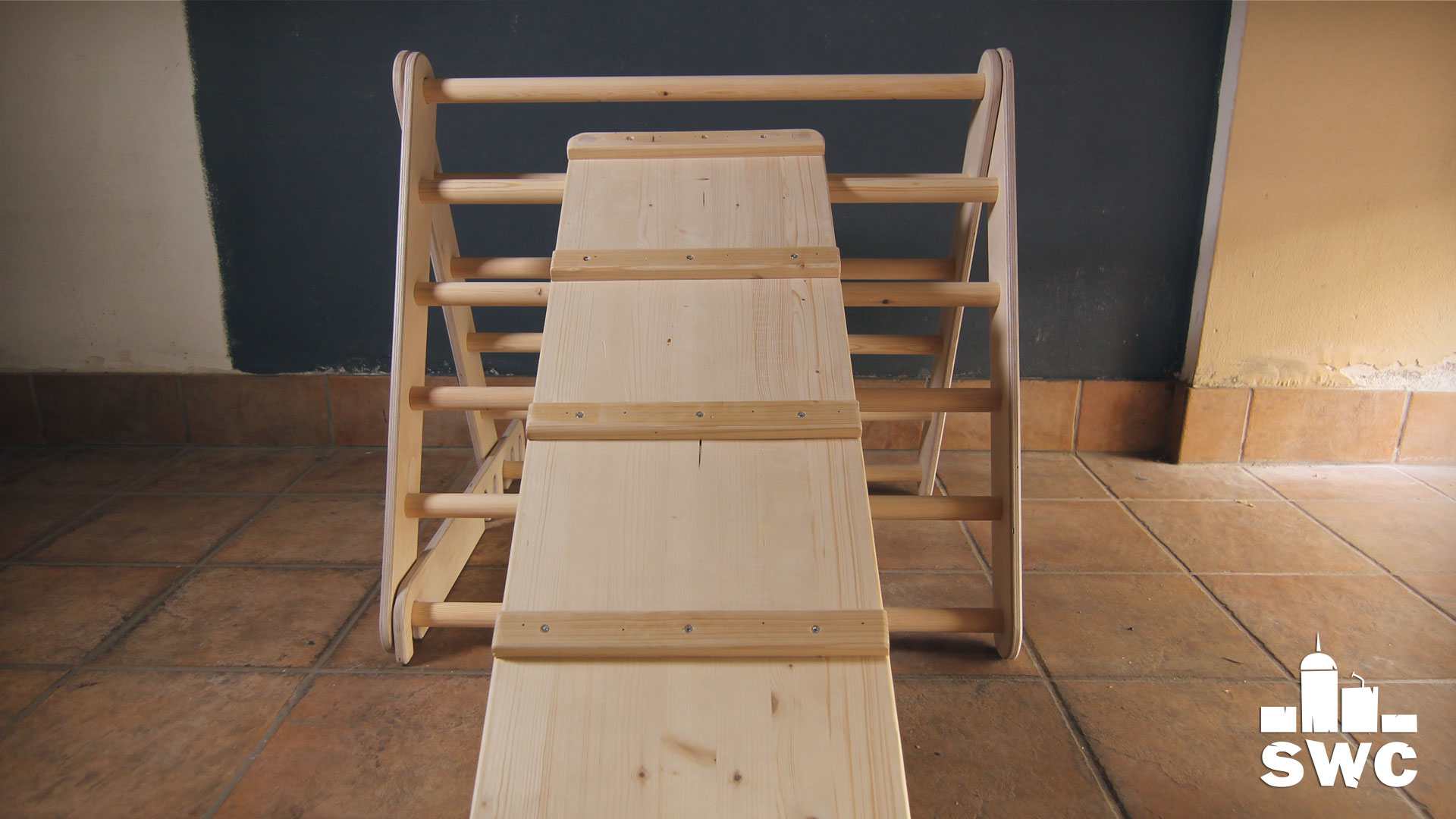 scrap wood city: How to make a DIY Pikler climbing triangle