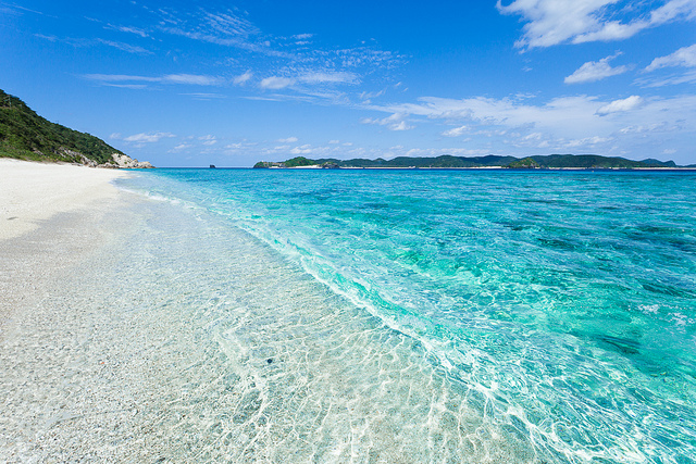 Pantai Akajima Okinawa , Clear and Blue Beach Japan | Puramoz Shared