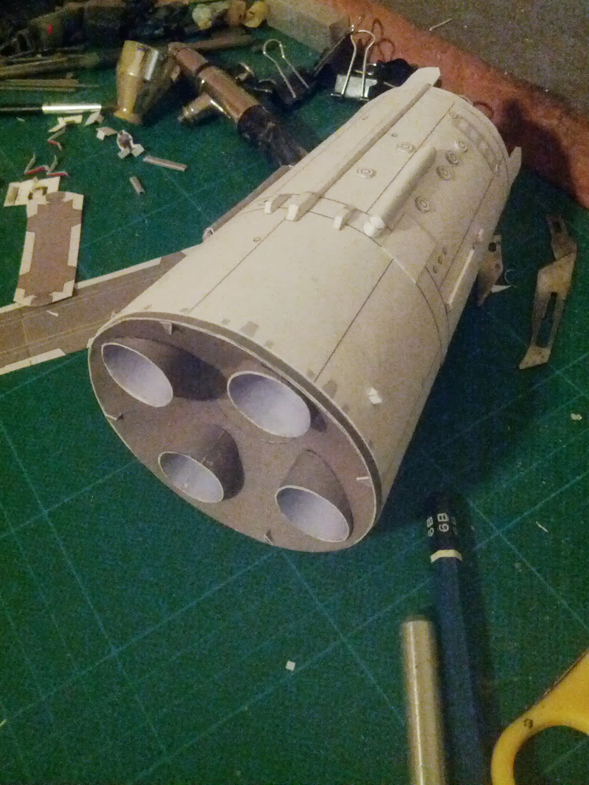Paper Model Projects: Soviet N1 launcher in 1:96 Scale