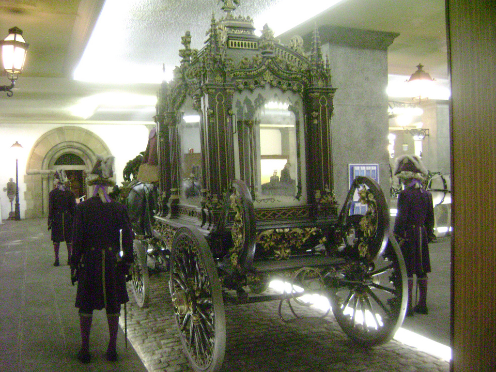 loveisspeed.......: Funeral cars ......