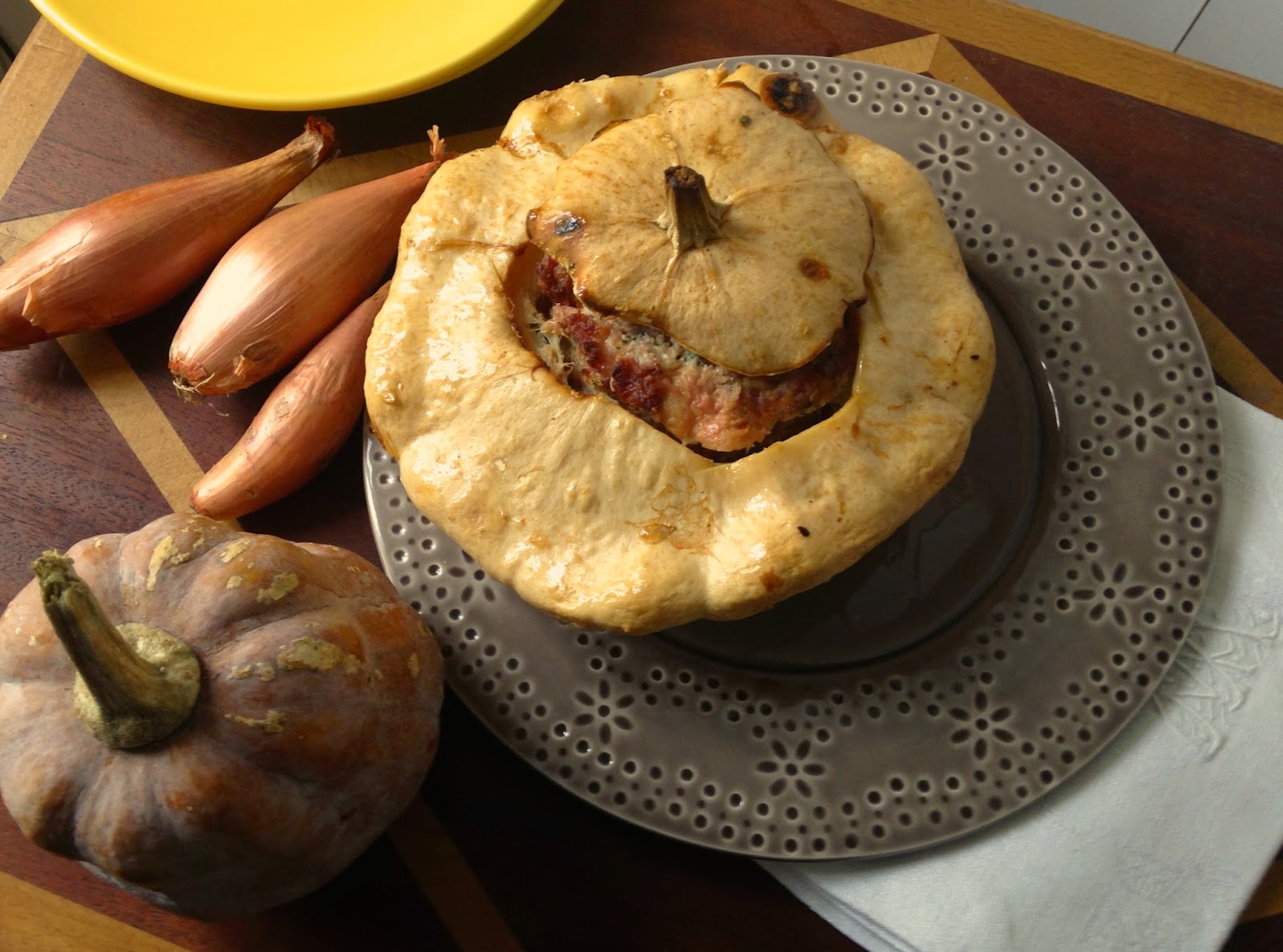Une faim de loup: Pâtisson farci au four