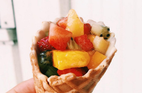 Les recettes de cuisine de Chantal: CORNETS AUX FRUITS