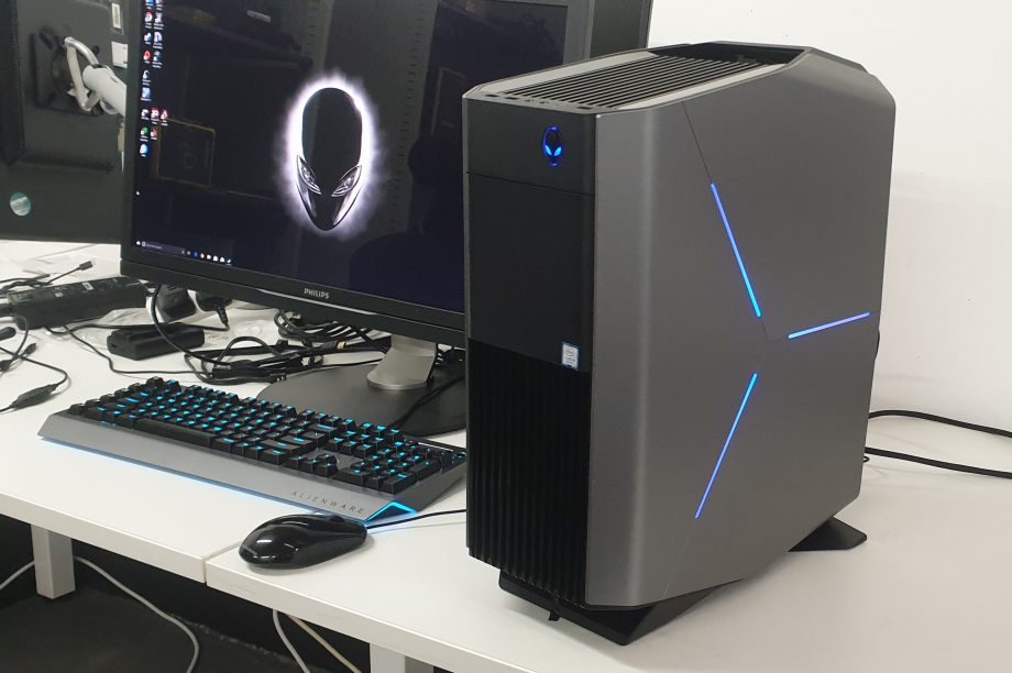 Alienware Aurora R8 Review