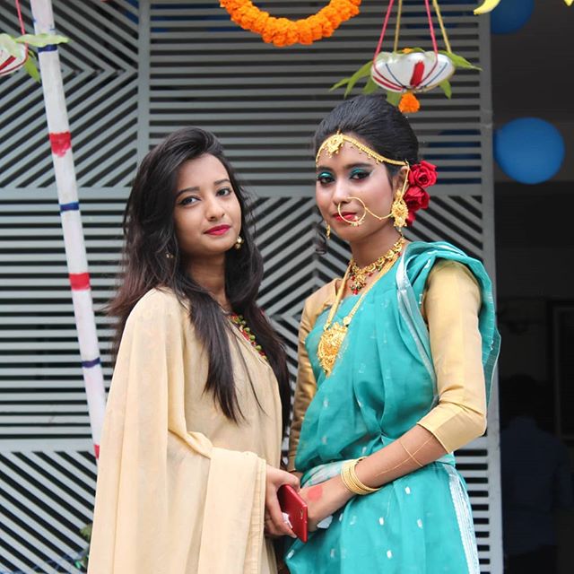 Indian Girl Facebook Profile Picture Photo Album One Girl Many Pics ...