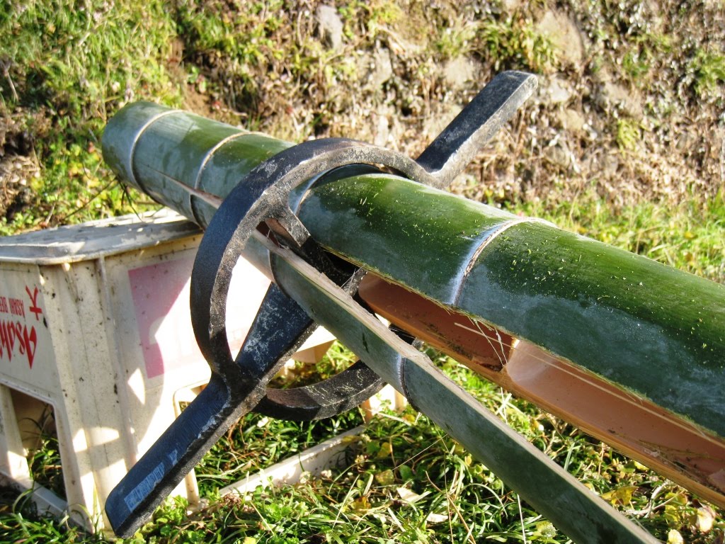 Life in Rural Japan: Splitting Bamboo
