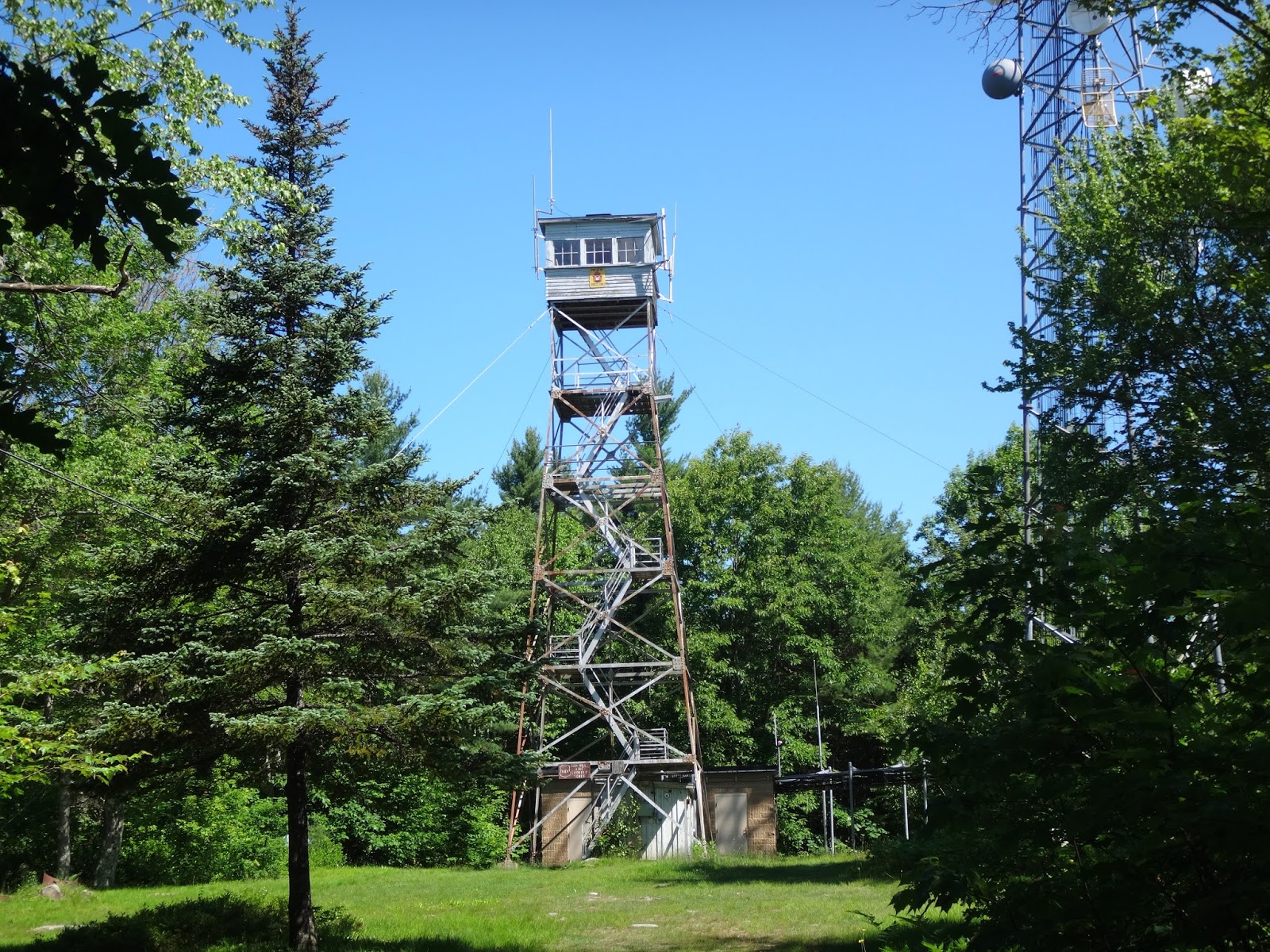double d mountain runner: NH fire towers