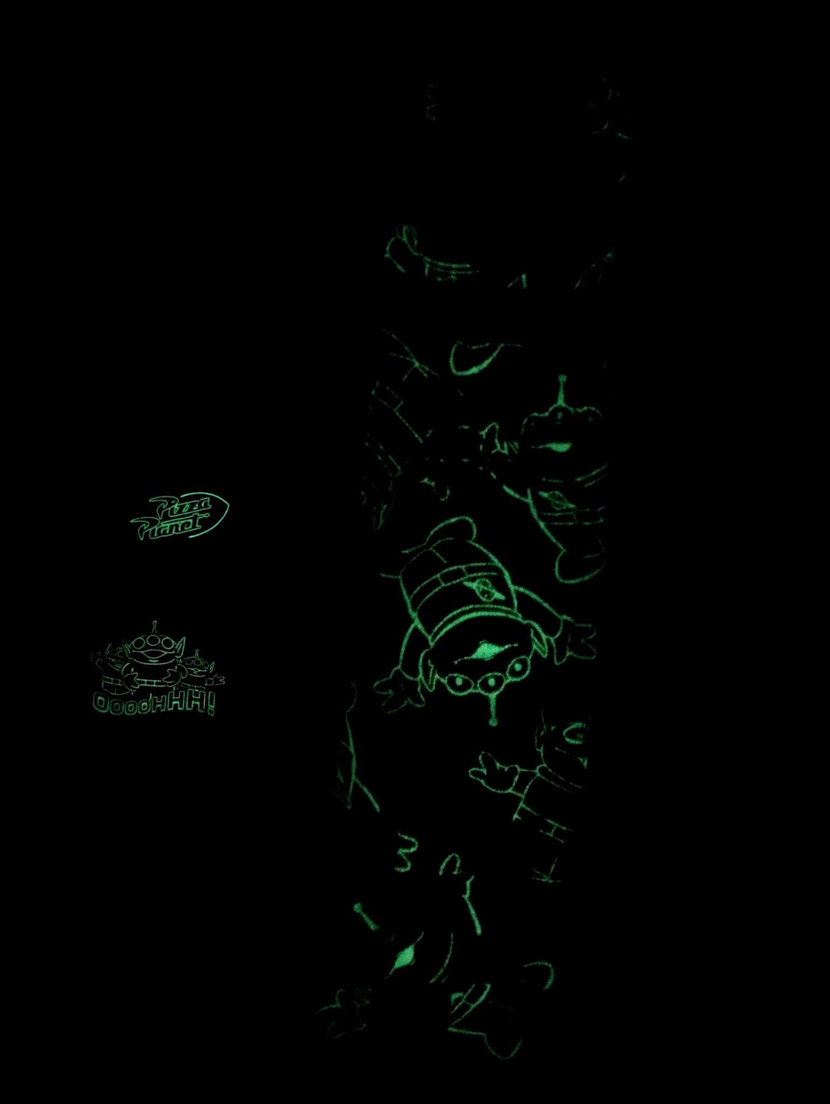 Dan the Pixar Fan: Toy Story: Pizza Planet Box Set Stance Socks Review