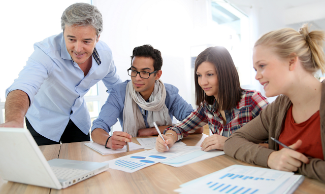 10 Tips to Convert your Internship into Full-Time Job/Career. - Curazy