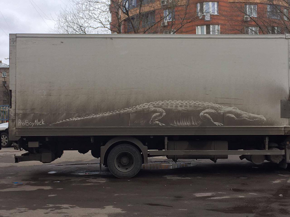Artist Turns Dust on Vehicles into Incredible Dust Art - ROFLwall