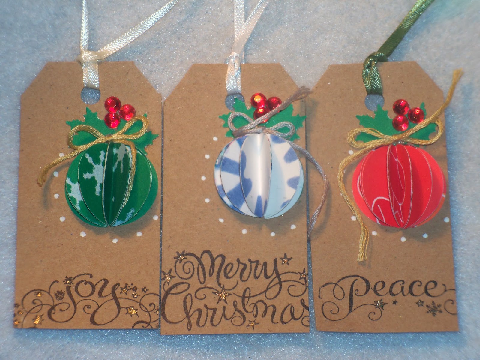 Scrapbooks, Crafts, and Cards, Oh My!: Christmas Gift Tags!!
