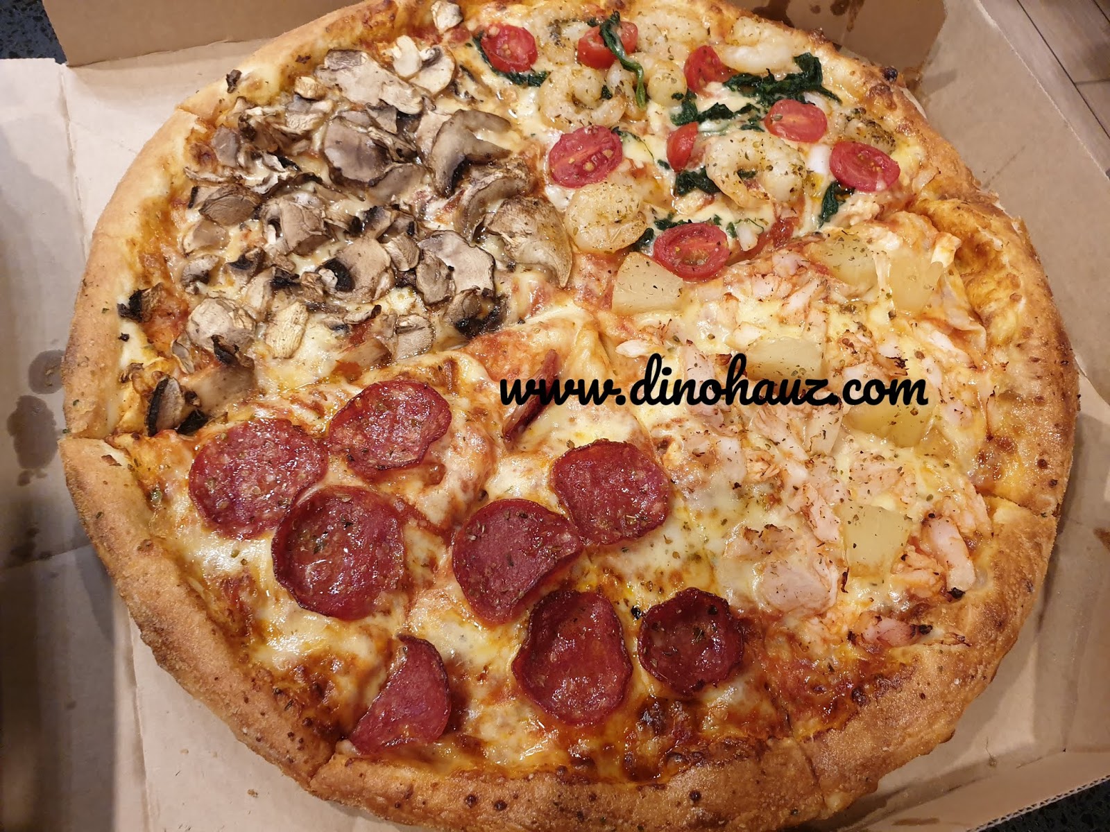 Pizza Signature QUATTRO dan Veggie QUATTRO Dari Domino’s Pizza - 4 ...