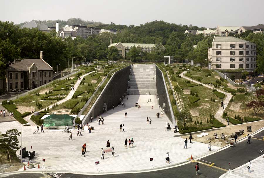 Oneirataxia: Ewha Womans University Campus Center Project