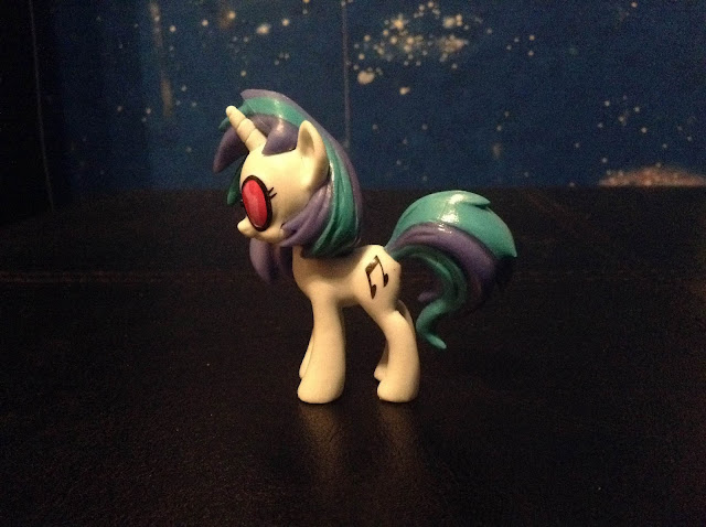 Equestria Daily - MLP Stuff!: UK Comic With Vinyl Scratch Figure ...