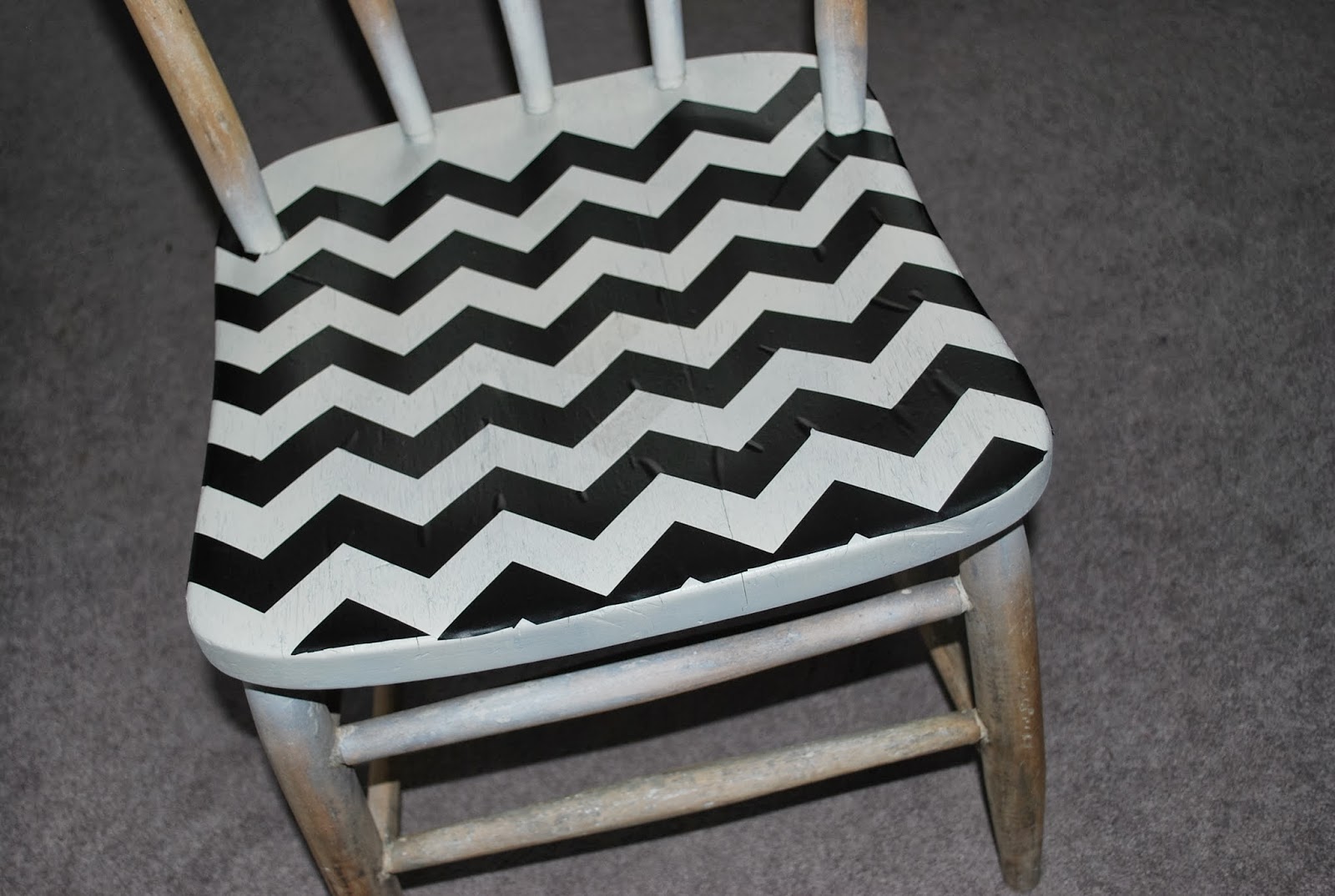 A Creative Day: Chevron chair