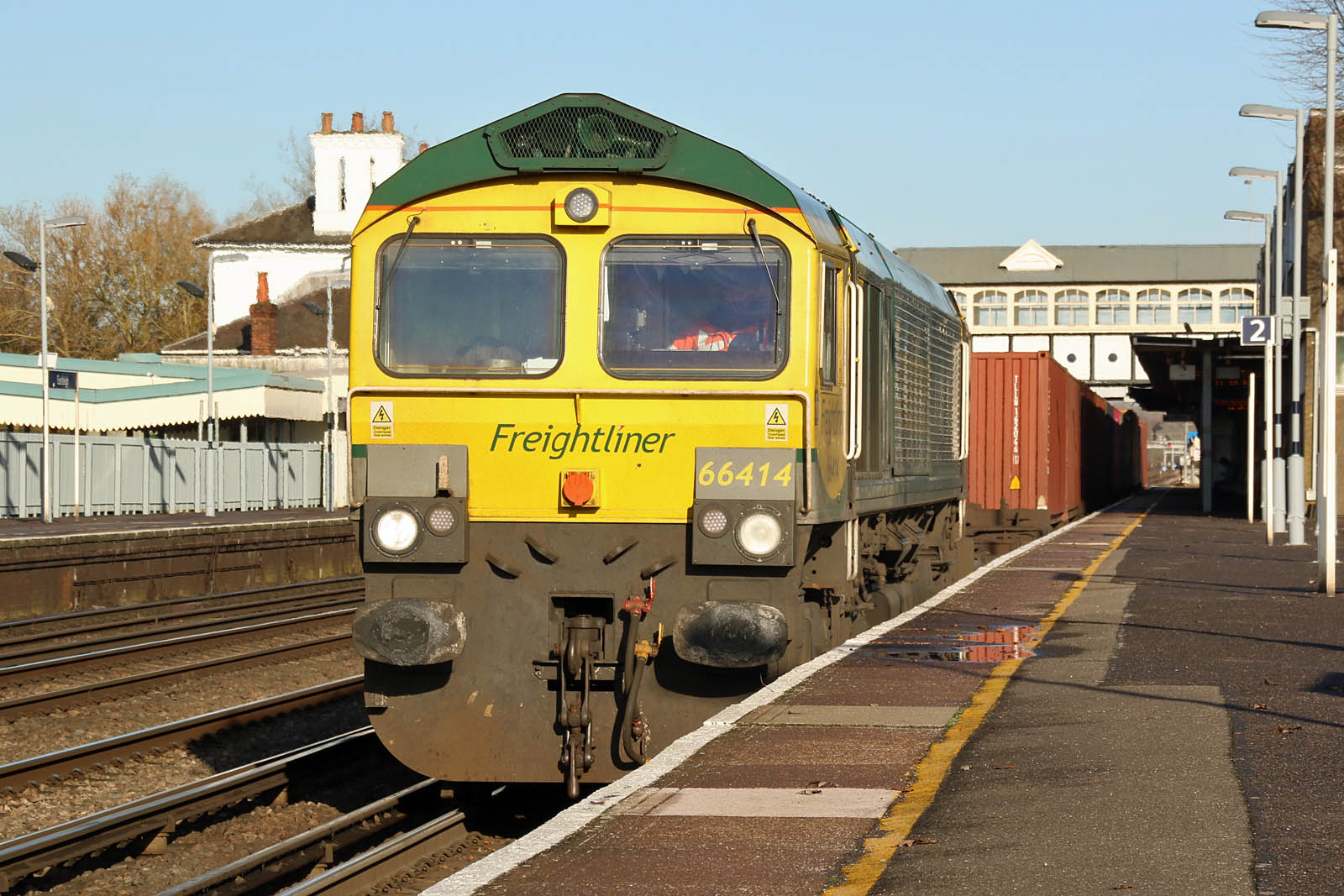 47s and other Classic Power at Southampton: Freightliner workings at ...
