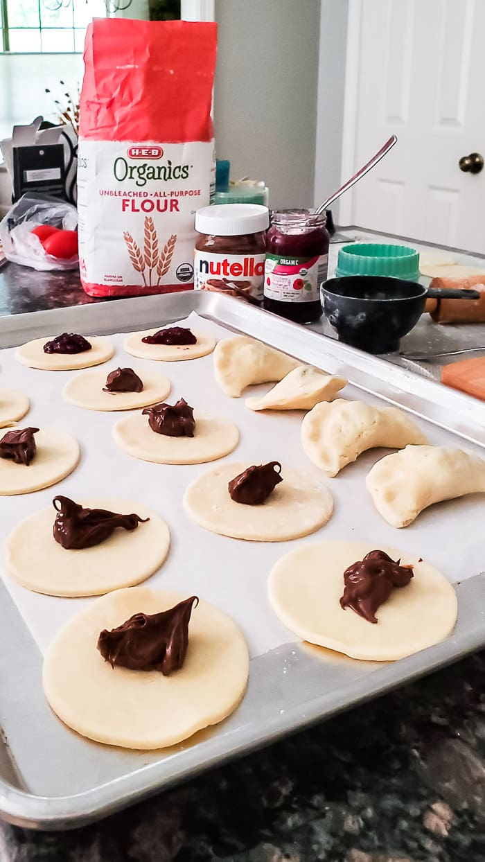 No Fuss Easy Mini Hand Pies - DIY Beautify - Creating Beauty at Home