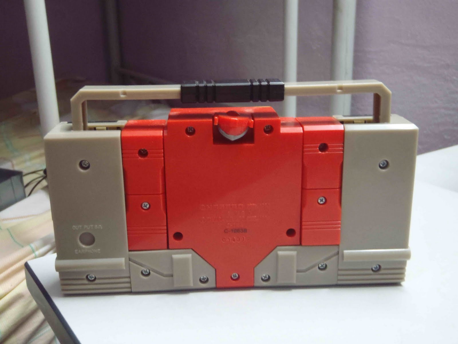 New Planet Cybertron: Transformers Review: SDCC Blaster (G1/ Universe)