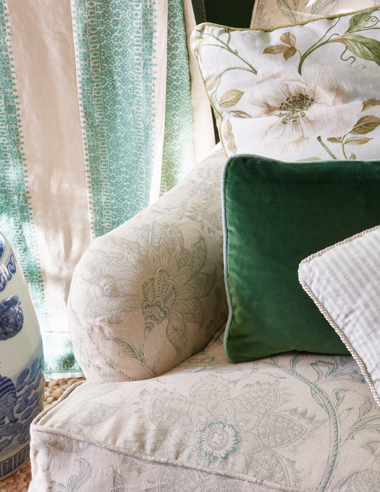 Chinoiserie Chic: Green & Chinoiserie