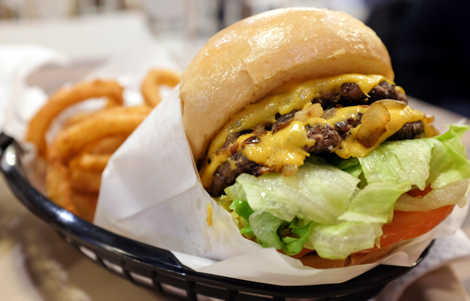 Eat Drink KL | CaliBurger Malaysia @ Avenue K