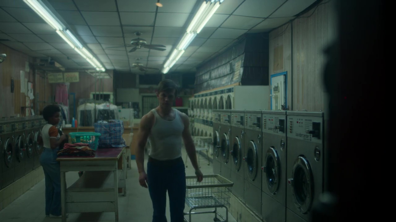 ausCAPS: Greg Austin shirtless in Hunters 1-01 "In the Belly of the Whale"