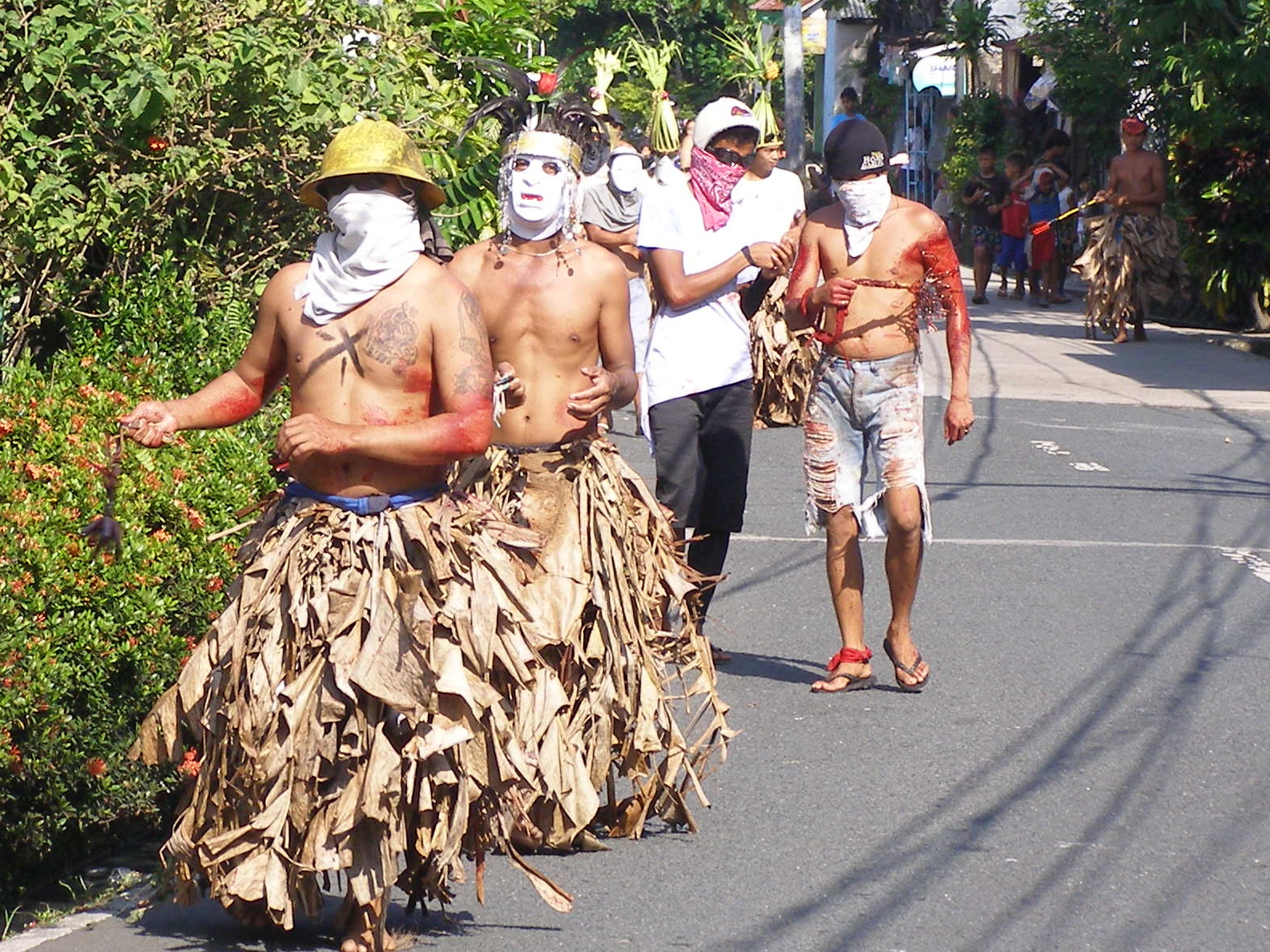 Noel, Vangie and Angel | Mga Batangala: Penitensya 2012: A Holy Week Ritual