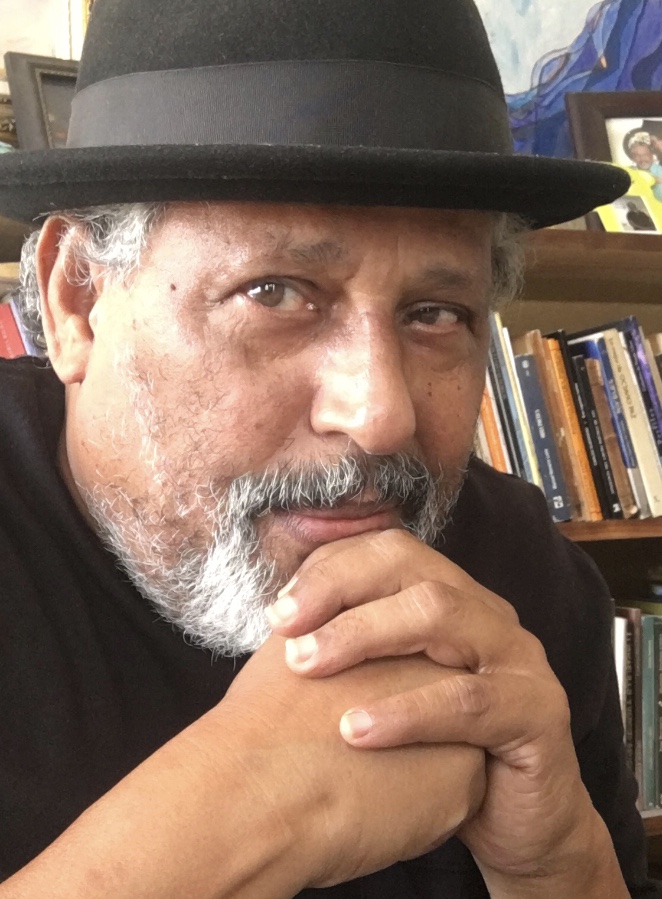 Íntimo. La poesía de Ramón Perdomo.