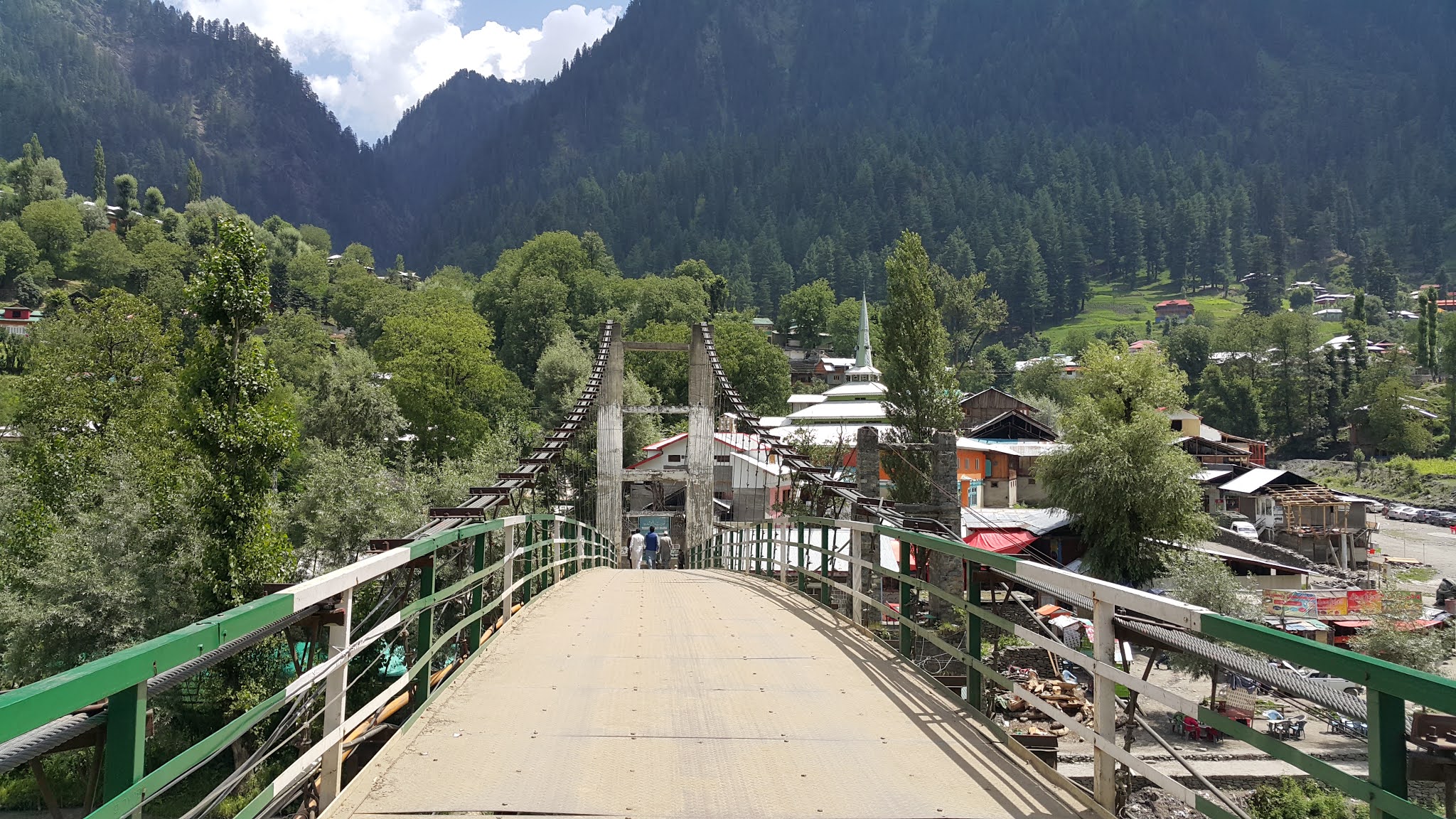 Visit to Kashmir (Arrang Kel) Track & Travel