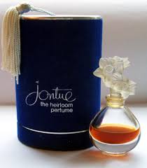 Latinas de Ayer: Aromas del Ayer: Charlie vs Jontue