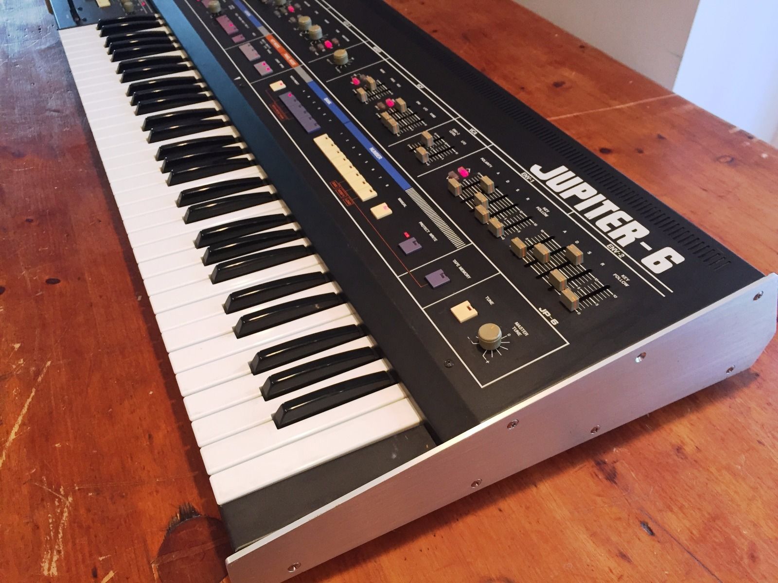 MATRIXSYNTH: Roland Jupiter-6 classic analog vintage synthesizer SN 545088