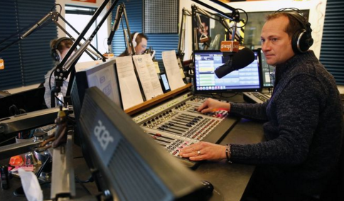 Media Confidential: Indy Radio: Morning Show Wars Flare-Up