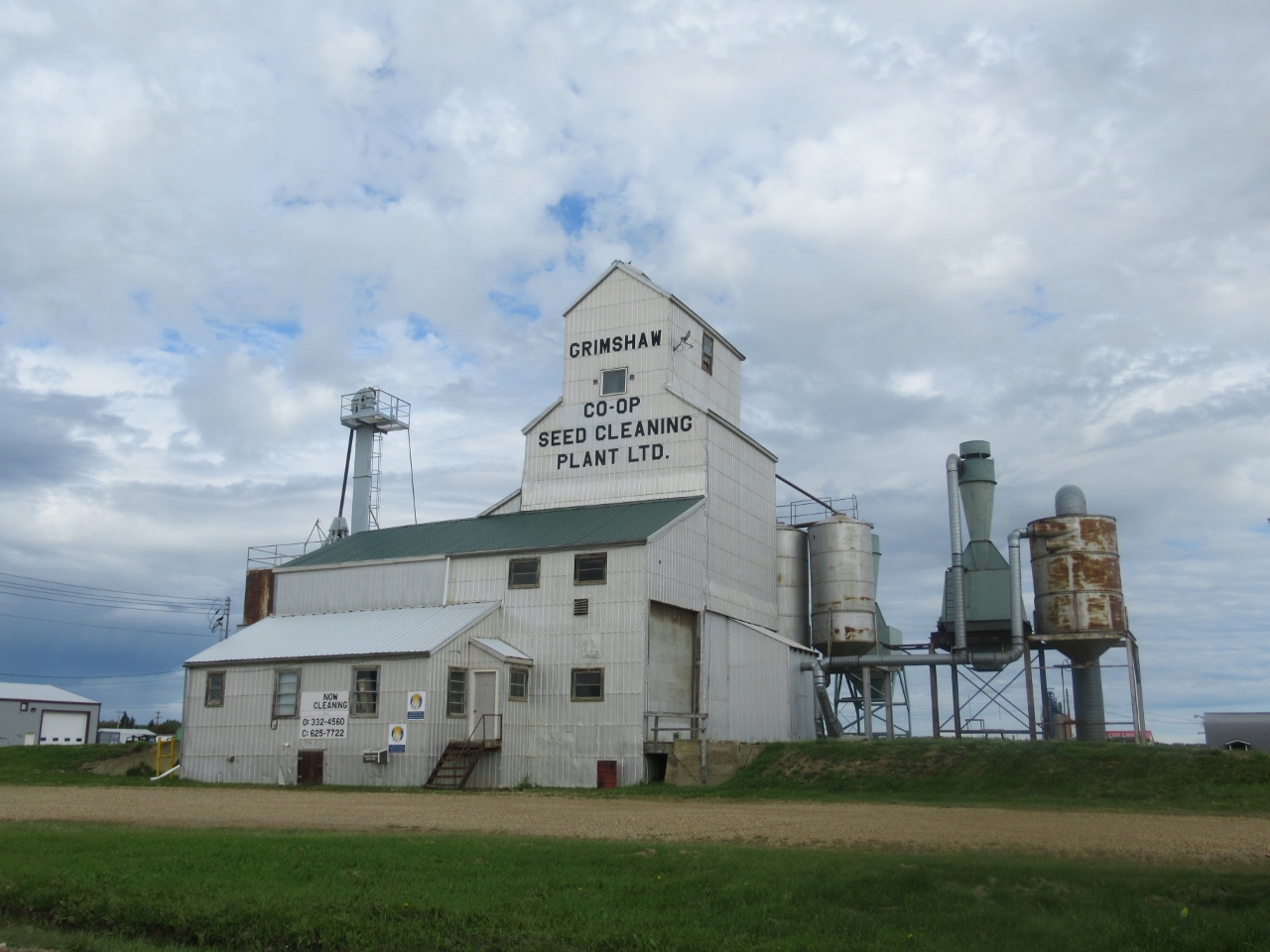 The view from here: More Alberta Peace Country with the Redekopps