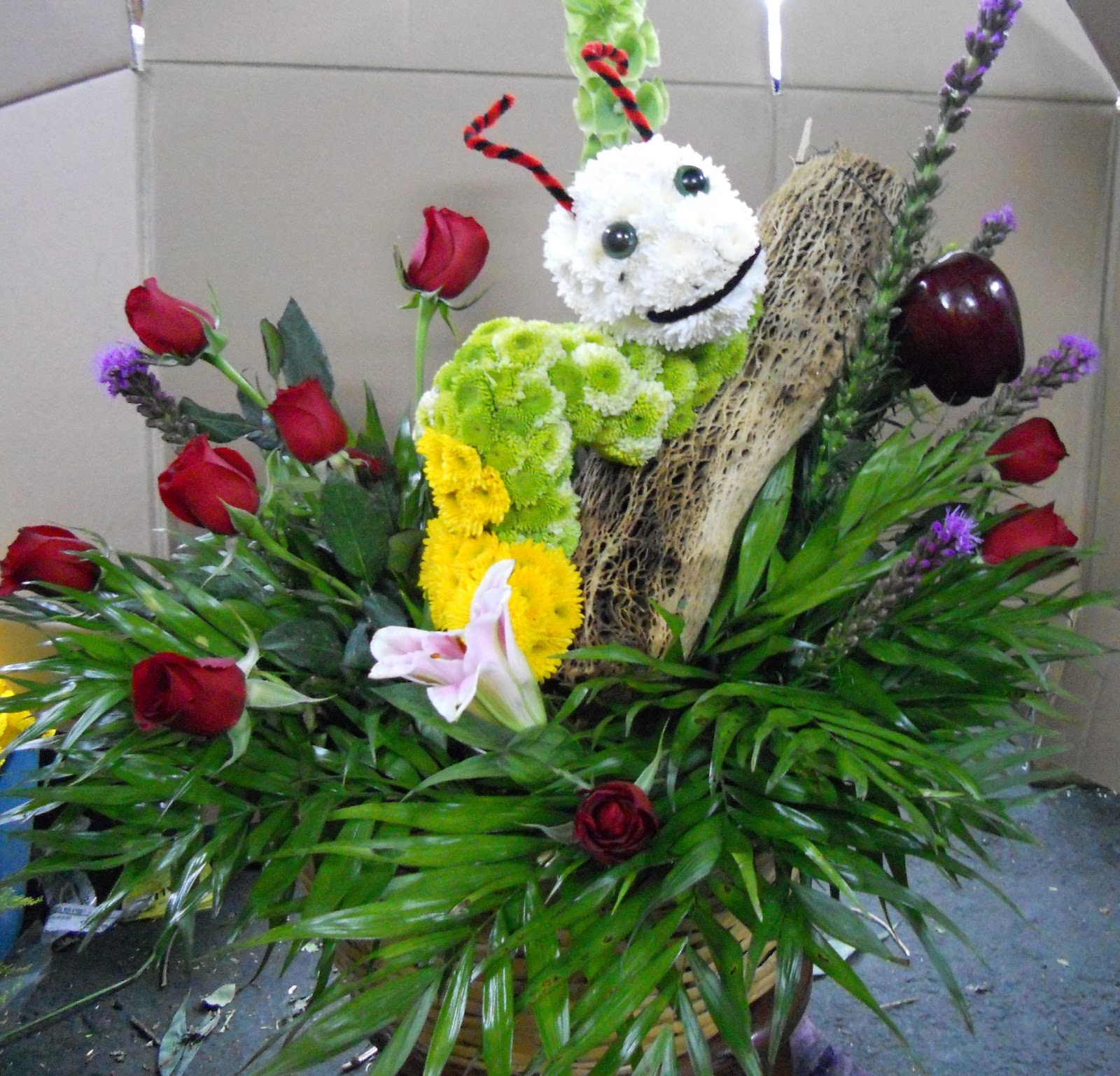 ENVIO DE FLORES MEXICO: FIGURAS CON FLOR