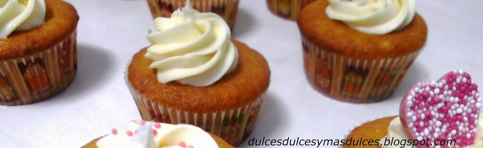 Dulces, dulces y mas dulces: CUPCAKES DE CHOCOLATE BLANCO