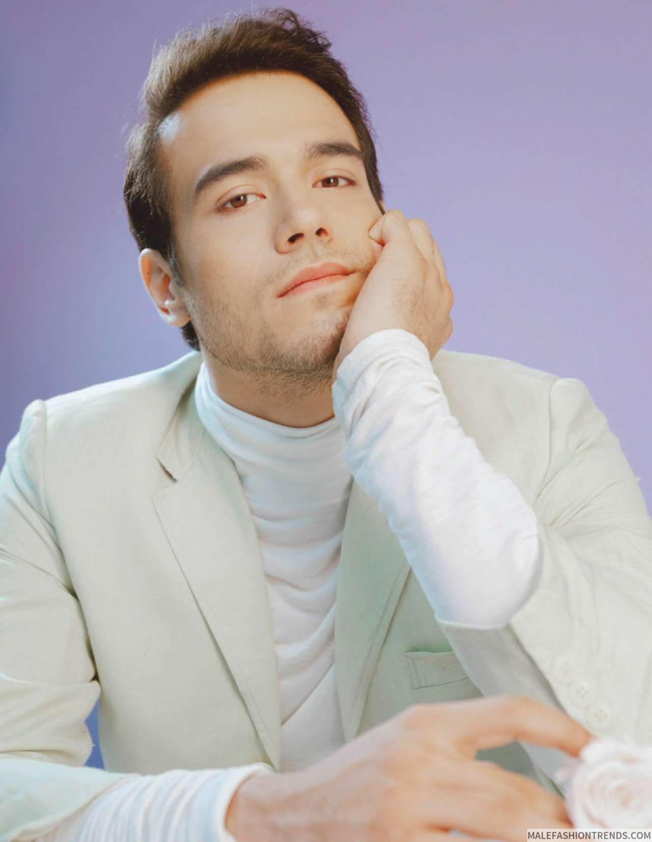 Kit Thompson para MEGA Man Magazine en fotos de Shaira Luna