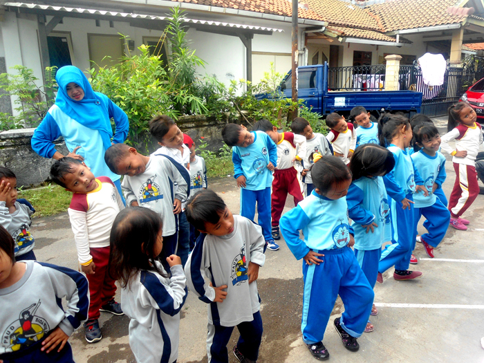 Kumpulan Lagu Senam Untuk Anak PAUD