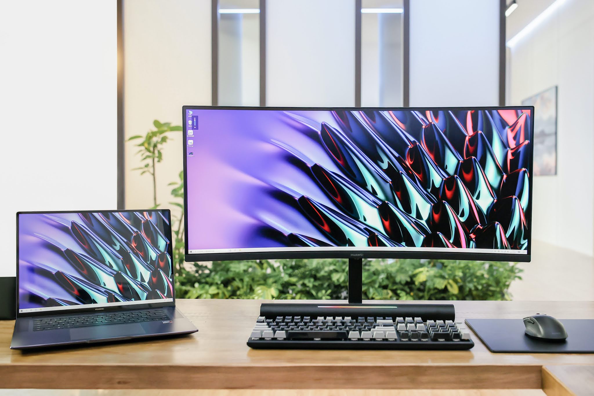 Championing Multi-Screen Set-ups: Huawei MateView GT boosts ...